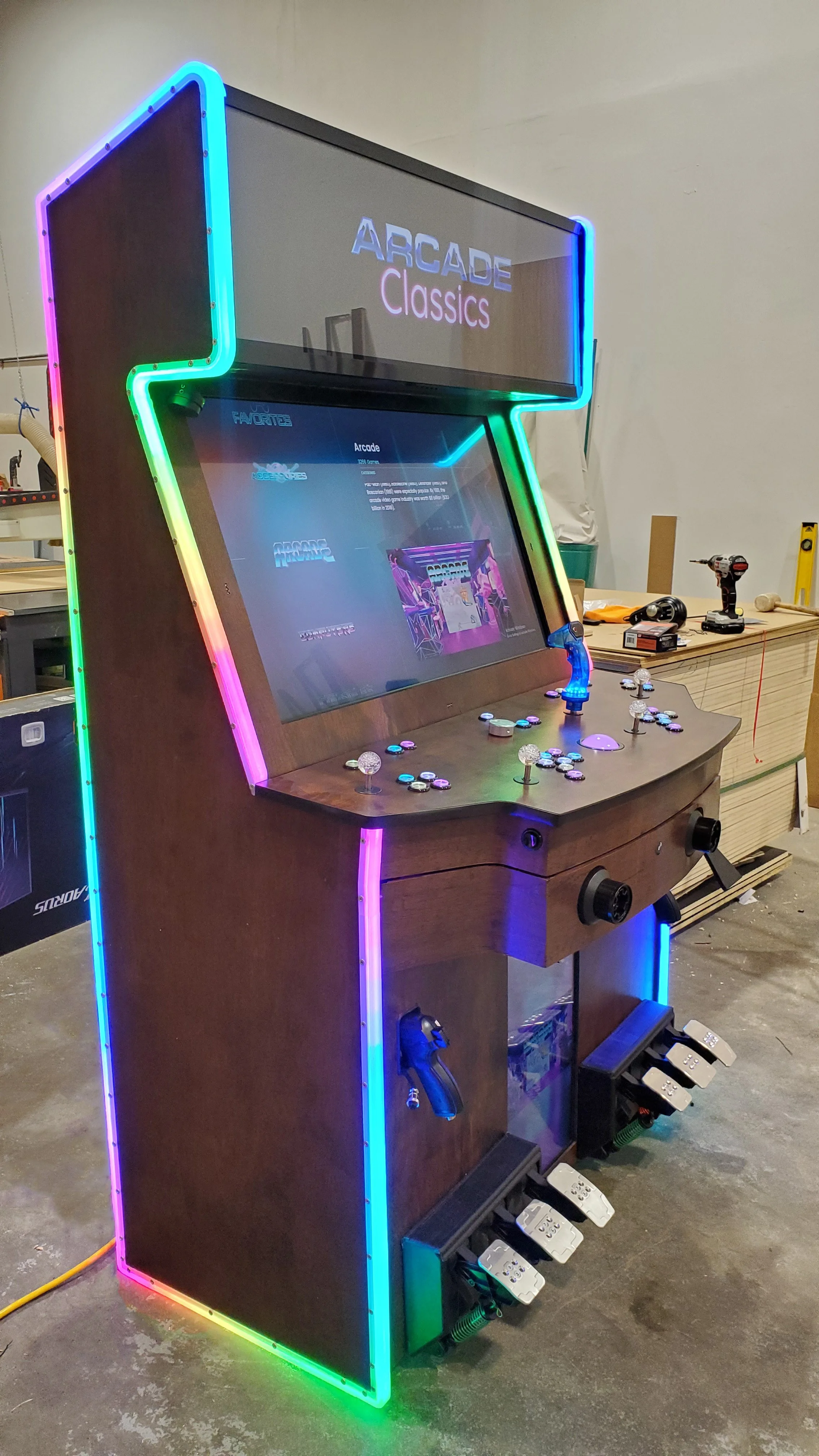 'FALCON/COLOSSUS' v2.0 - XL 4 Player Arcade (First-Class) - 43" Monitor ...