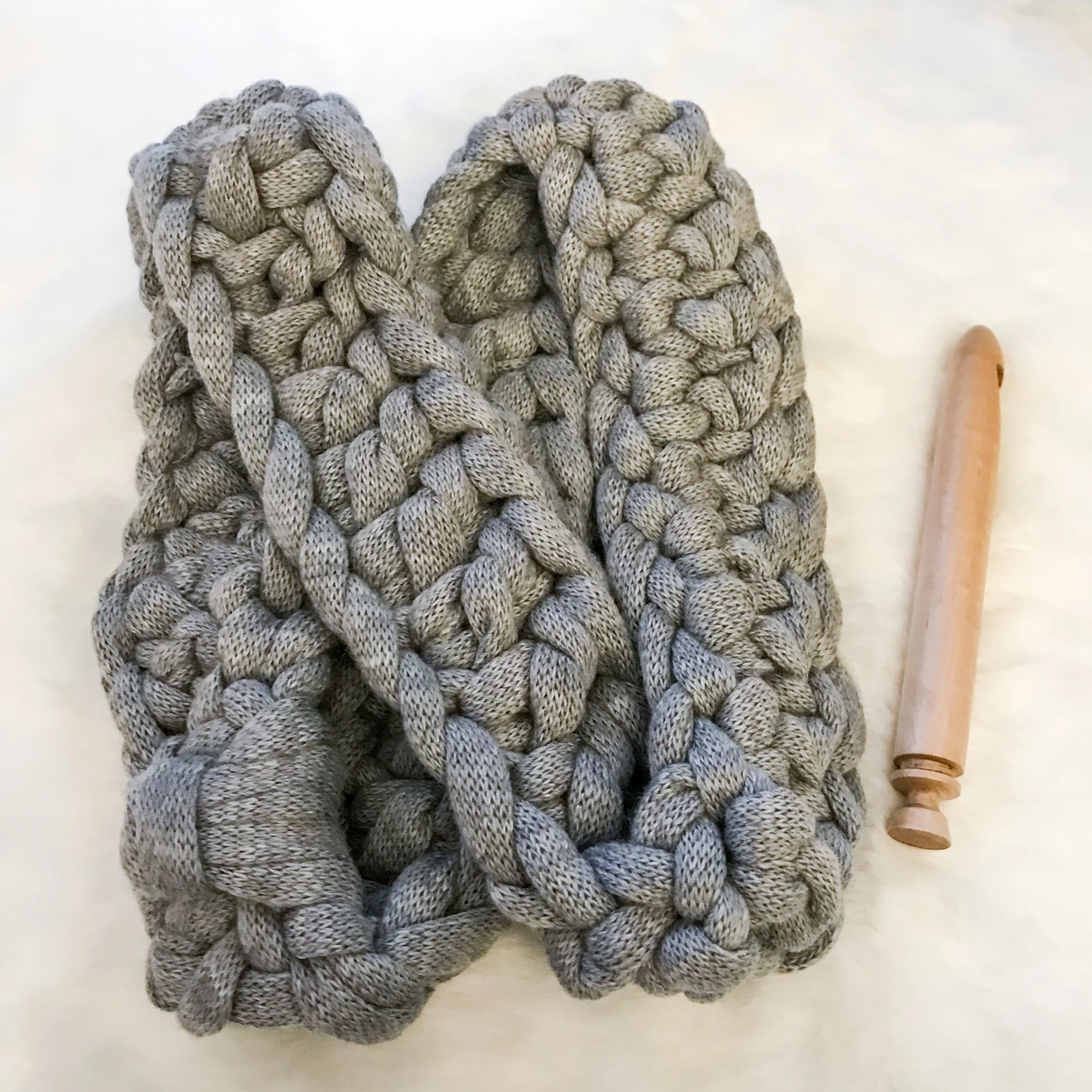 The Quick Bulky Scarf Free Pattern Tutorial — Stitch & Hustle