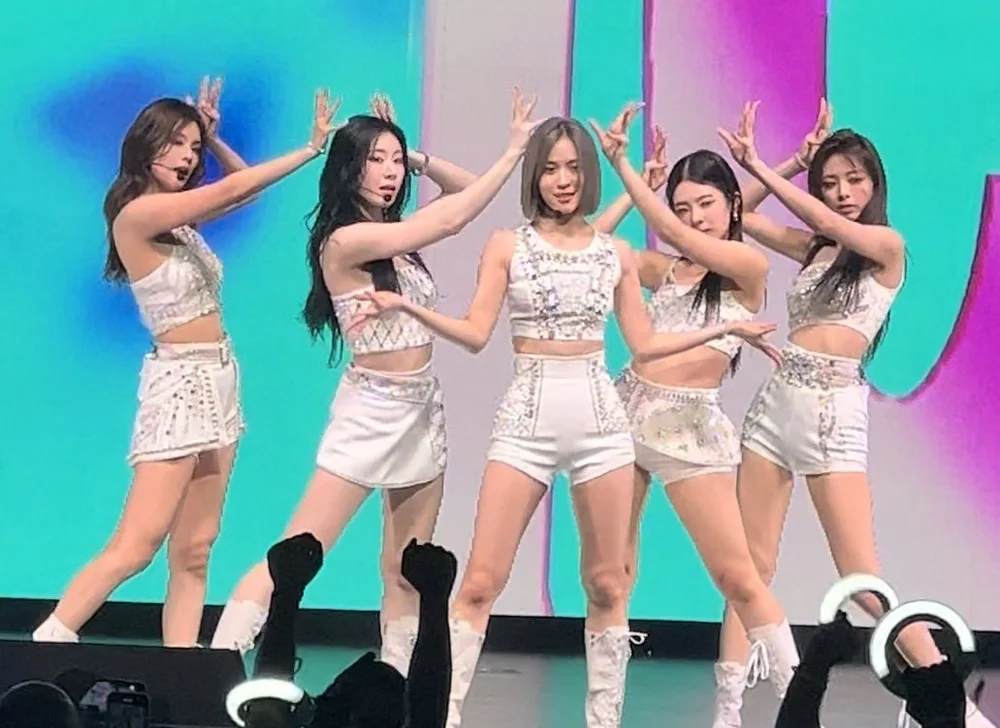 MIDZY Went LOCO for ITZY At Their First Overseas World Tour Stop — The ...