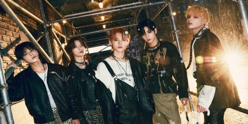 TXT Face Reality in FREEFALL — The Kraze