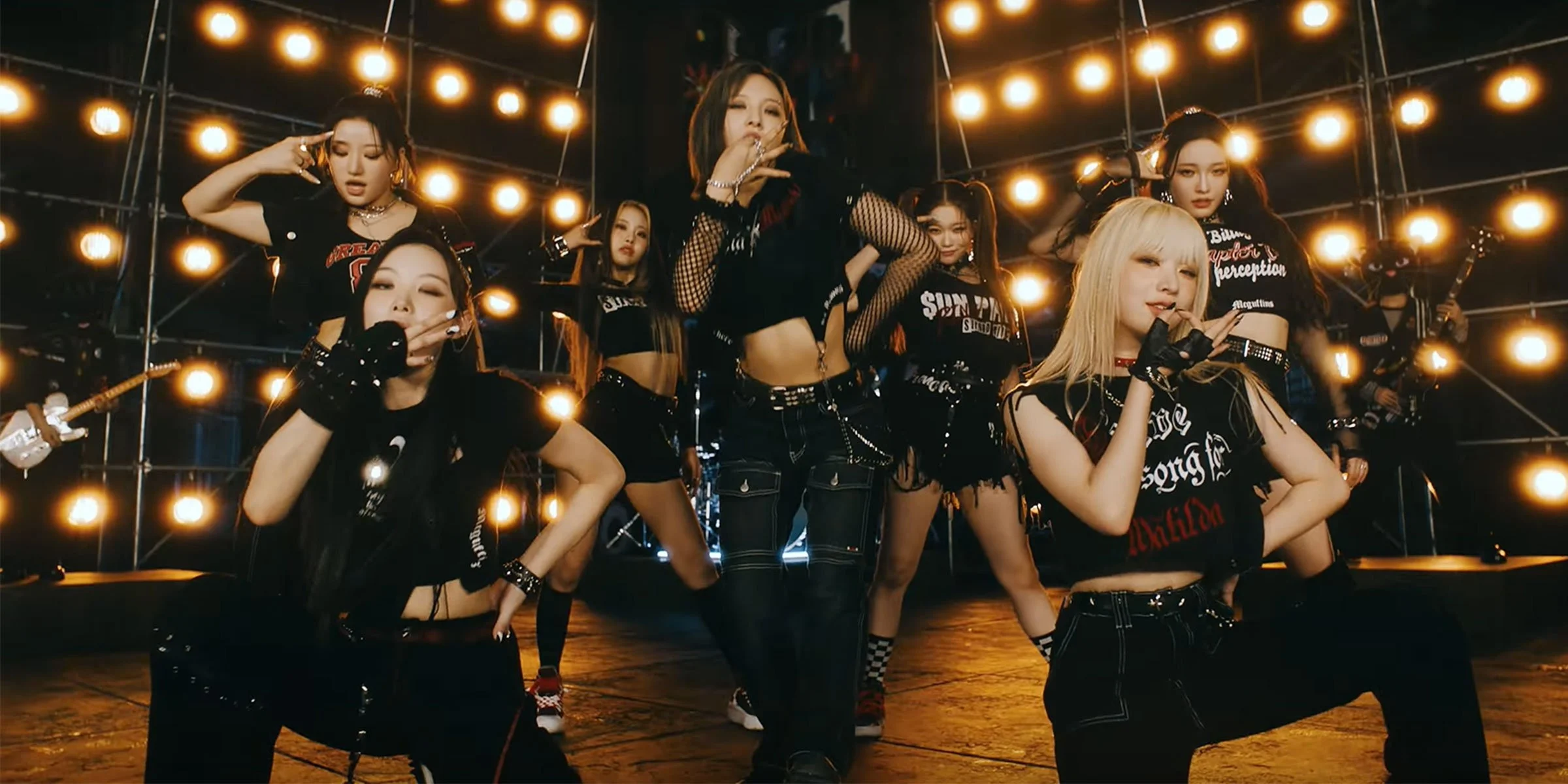 K Pop Is Bringing Back Early 2000s Punk Metal The Kraze