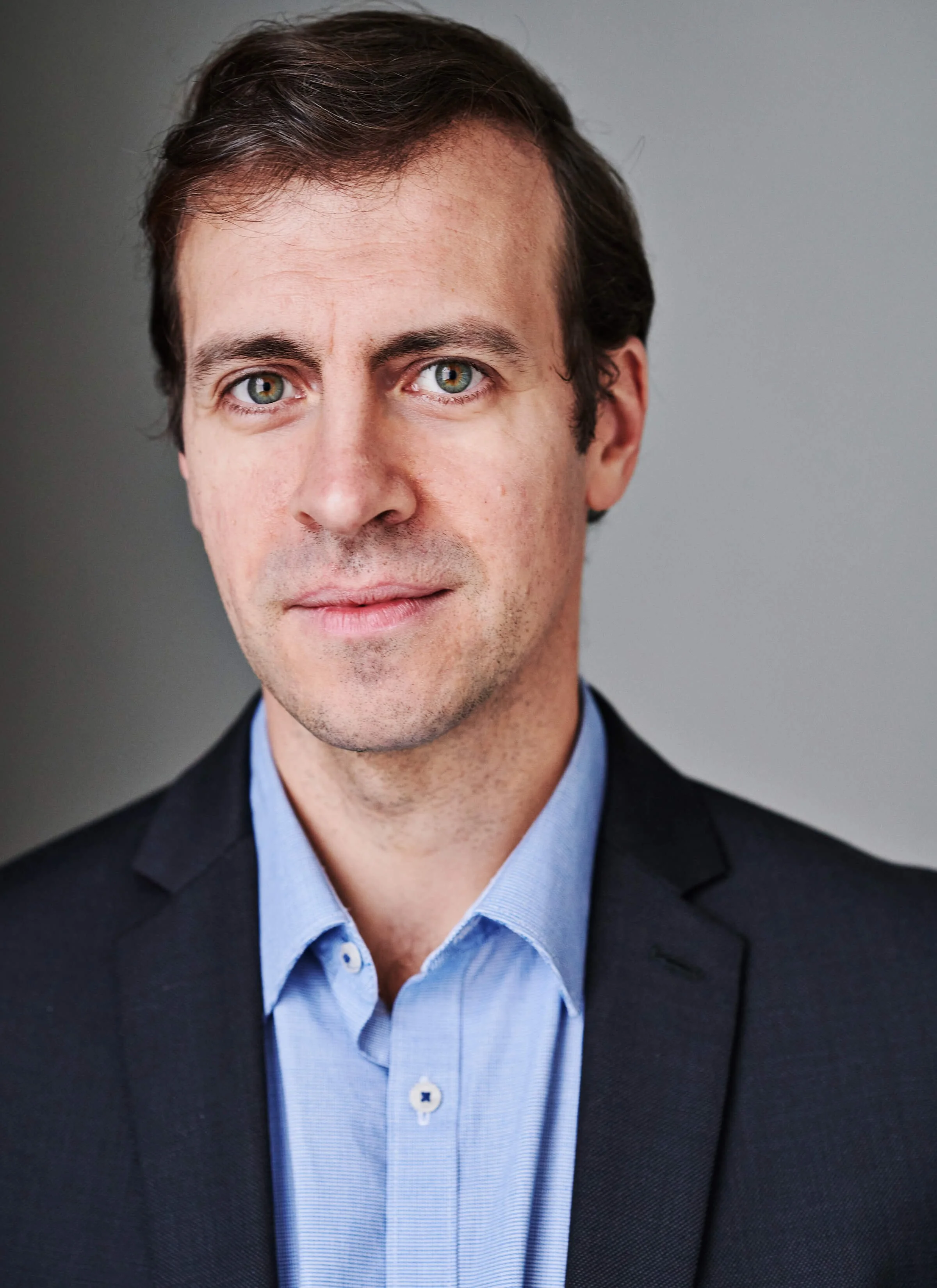 André Refig | French - English Voice Actor