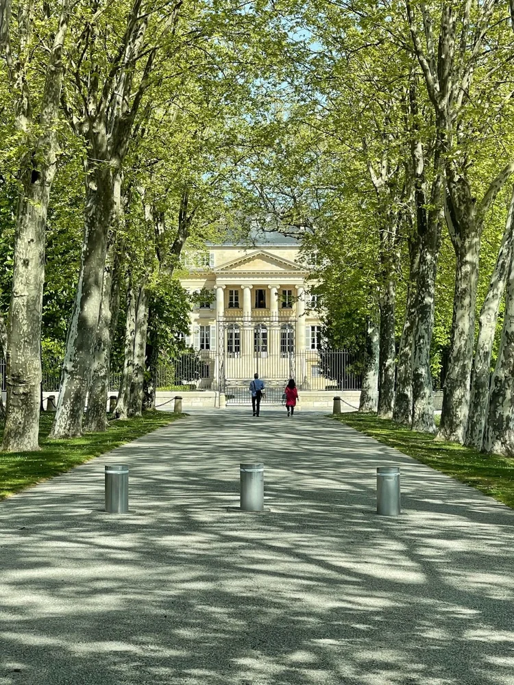 Bordeaux to St. Emilion and back! An architectural tour of French wine ...