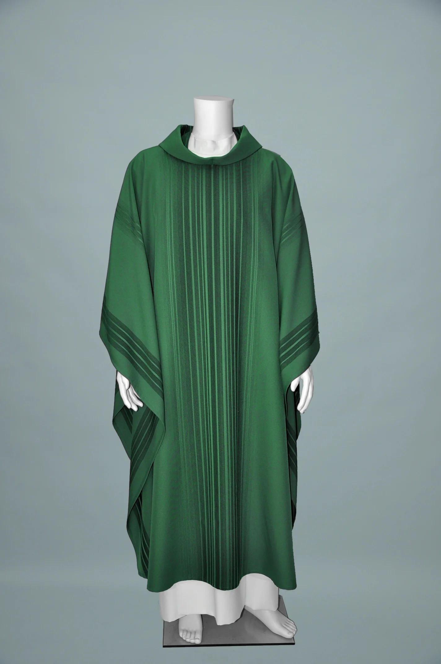 Mone Dalmatic W/ Stole — The House of Hansen, Inc.