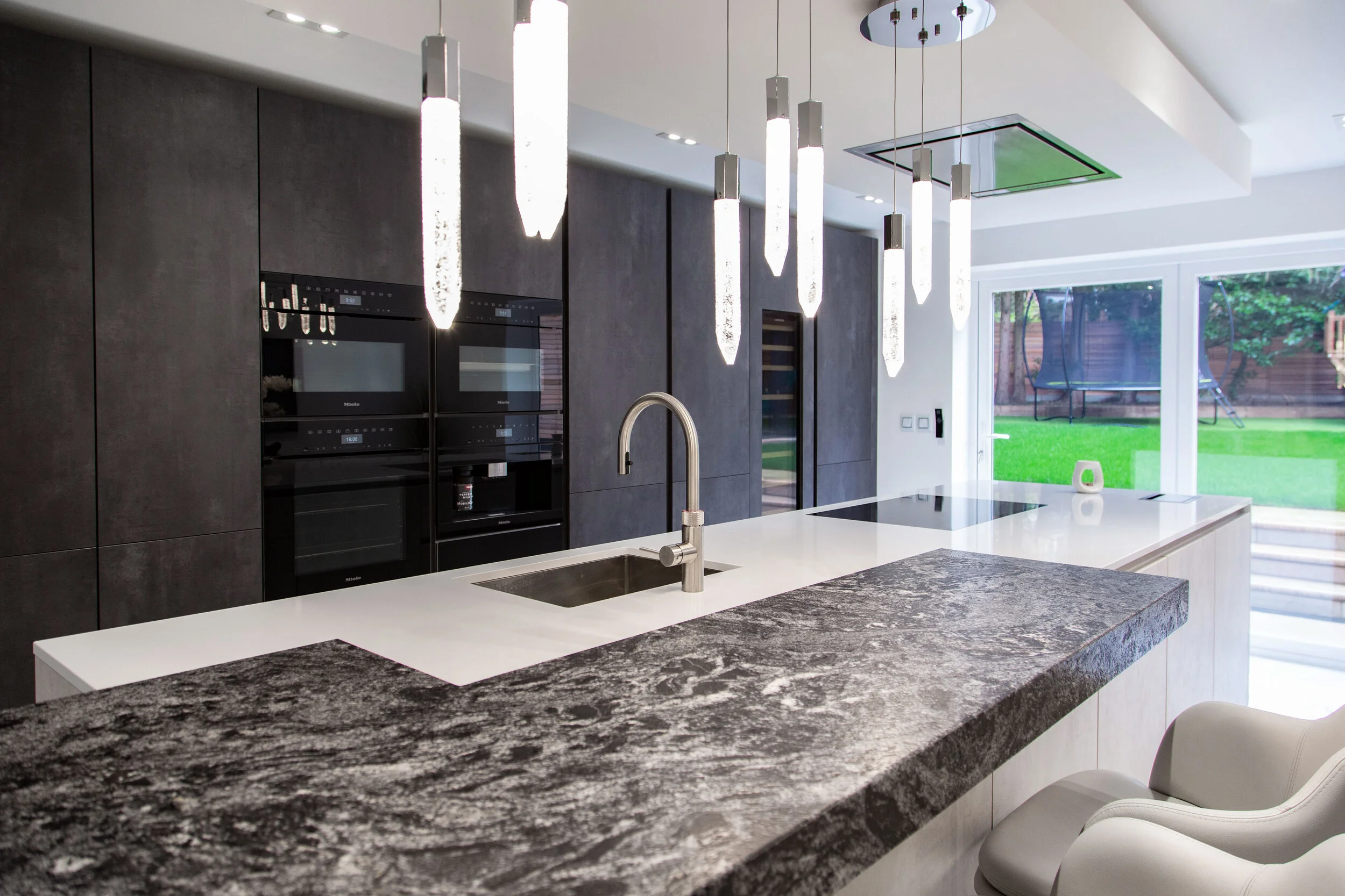 LEICHT Kitchens | LEICHT Showroom London | THE ARCHITECTURAL KITCHEN ...