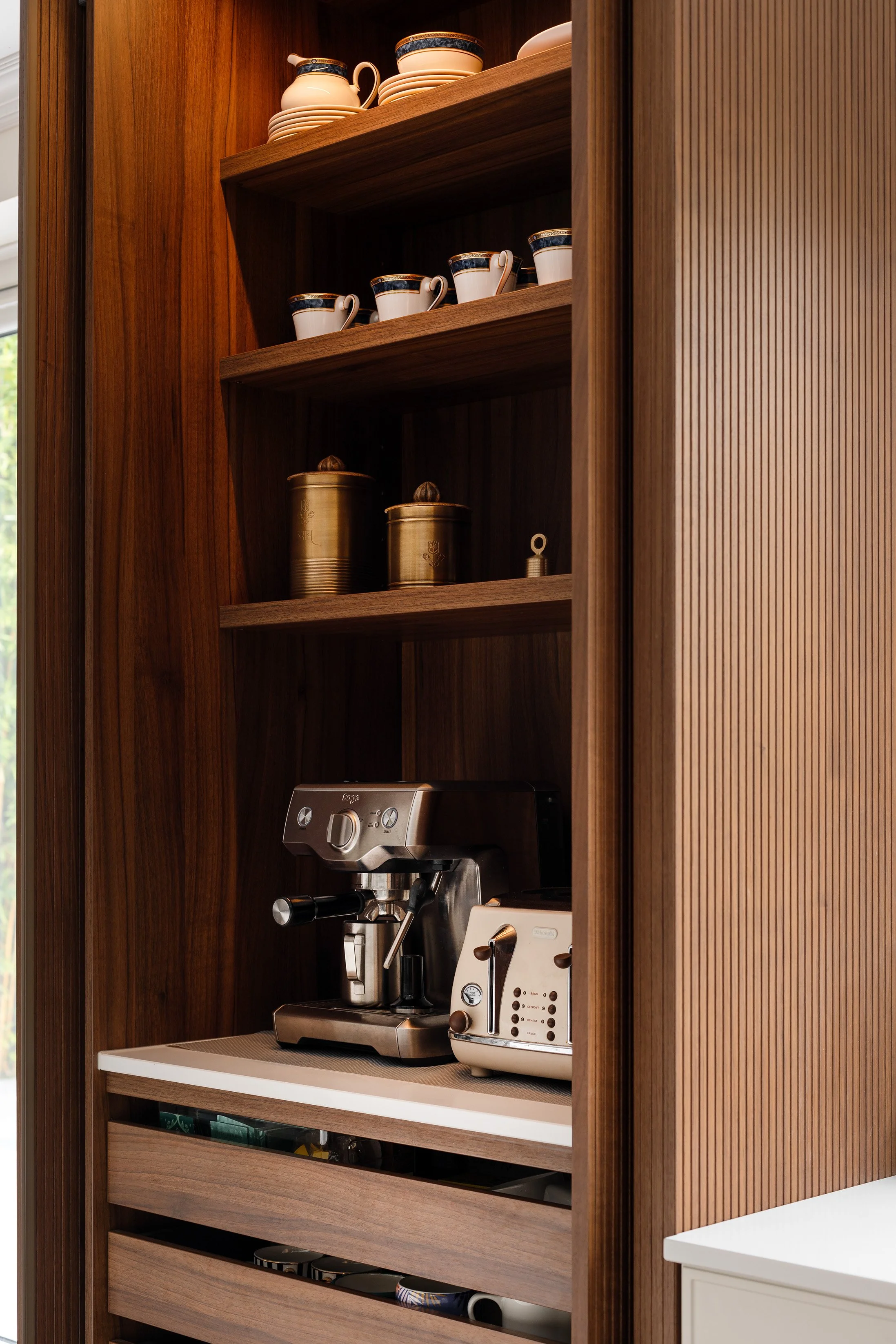 LEICHT Kitchens | LEICHT Showroom London | THE ARCHITECTURAL KITCHEN ...