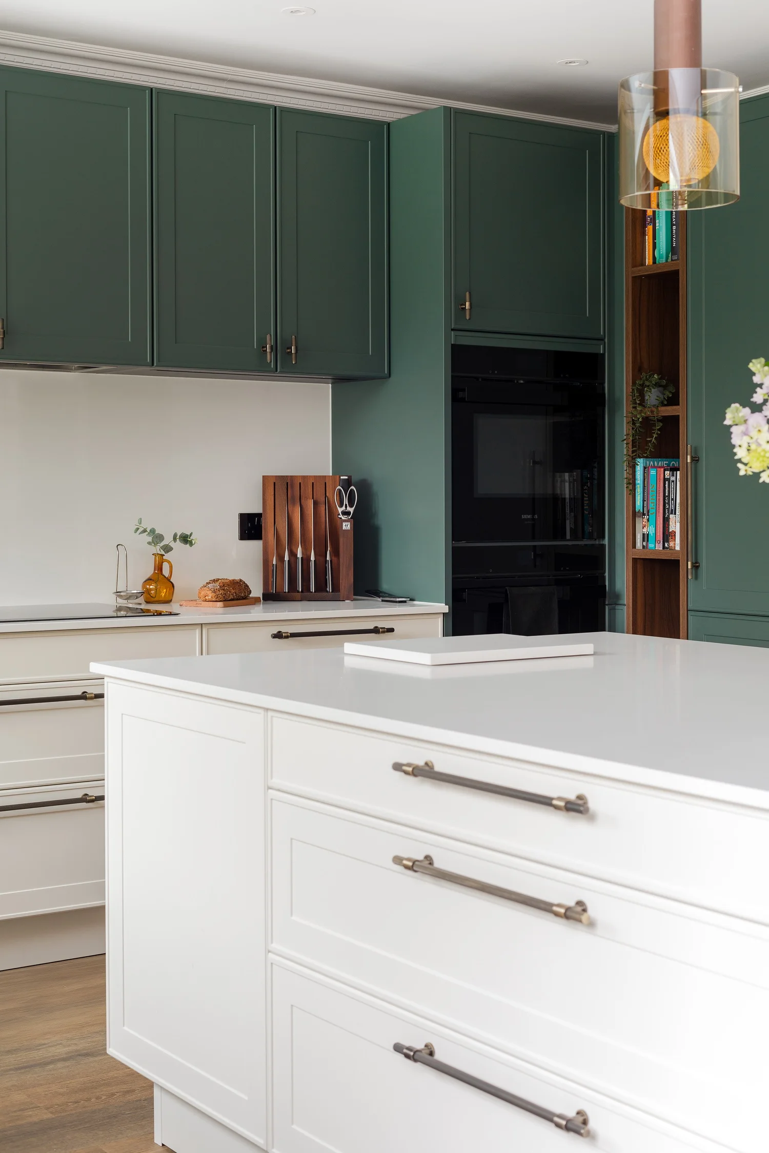 LEICHT Kitchens | LEICHT Showroom London | THE ARCHITECTURAL KITCHEN ...