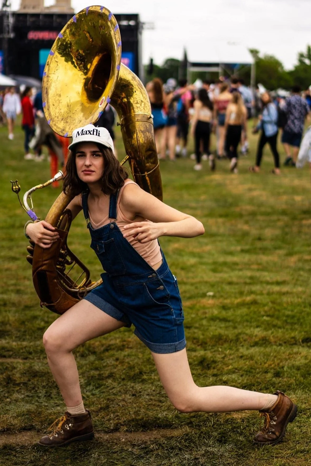 Contact — NORA NALEPKA - Music Supervision // Tuba // Music Clearance