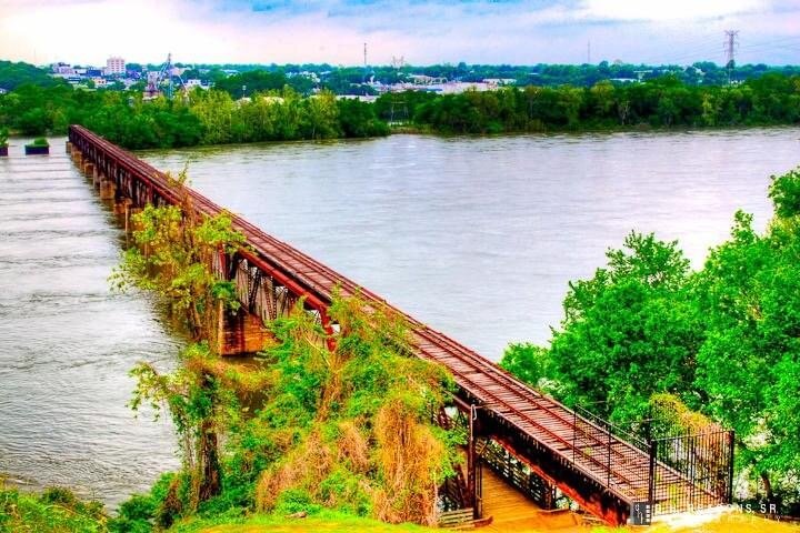 The Old Railroad Bridge in the Muscle Shoals National Heritage Area ...