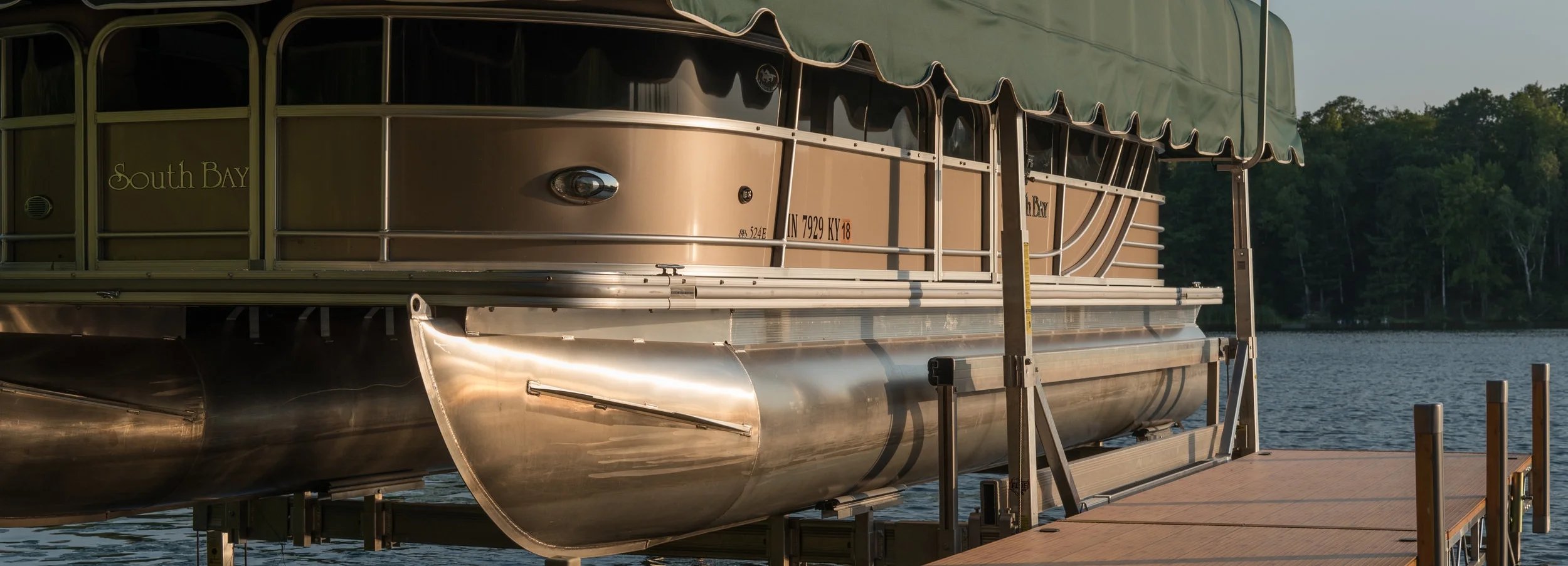 Floe Boat Lifts — WBL Marine - Western Boat Lift, Docks and Trailers