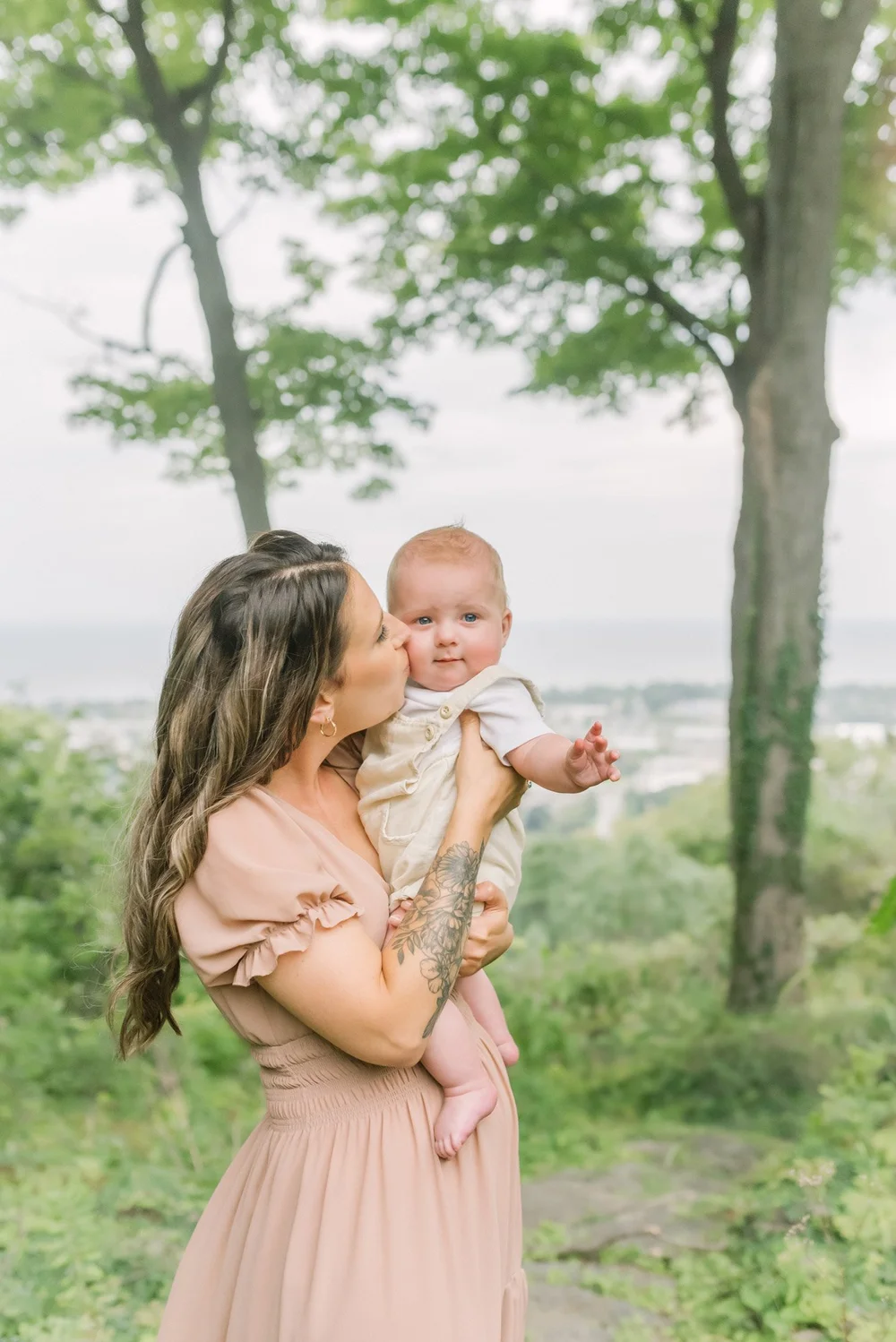 Perks of an Outdoor 6-Month Baby Photography | Niagara Baby ...
