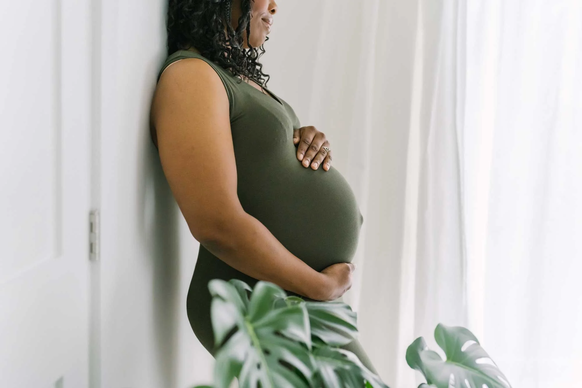 The Benefits of Professional Maternity Photography - Reflections by ...