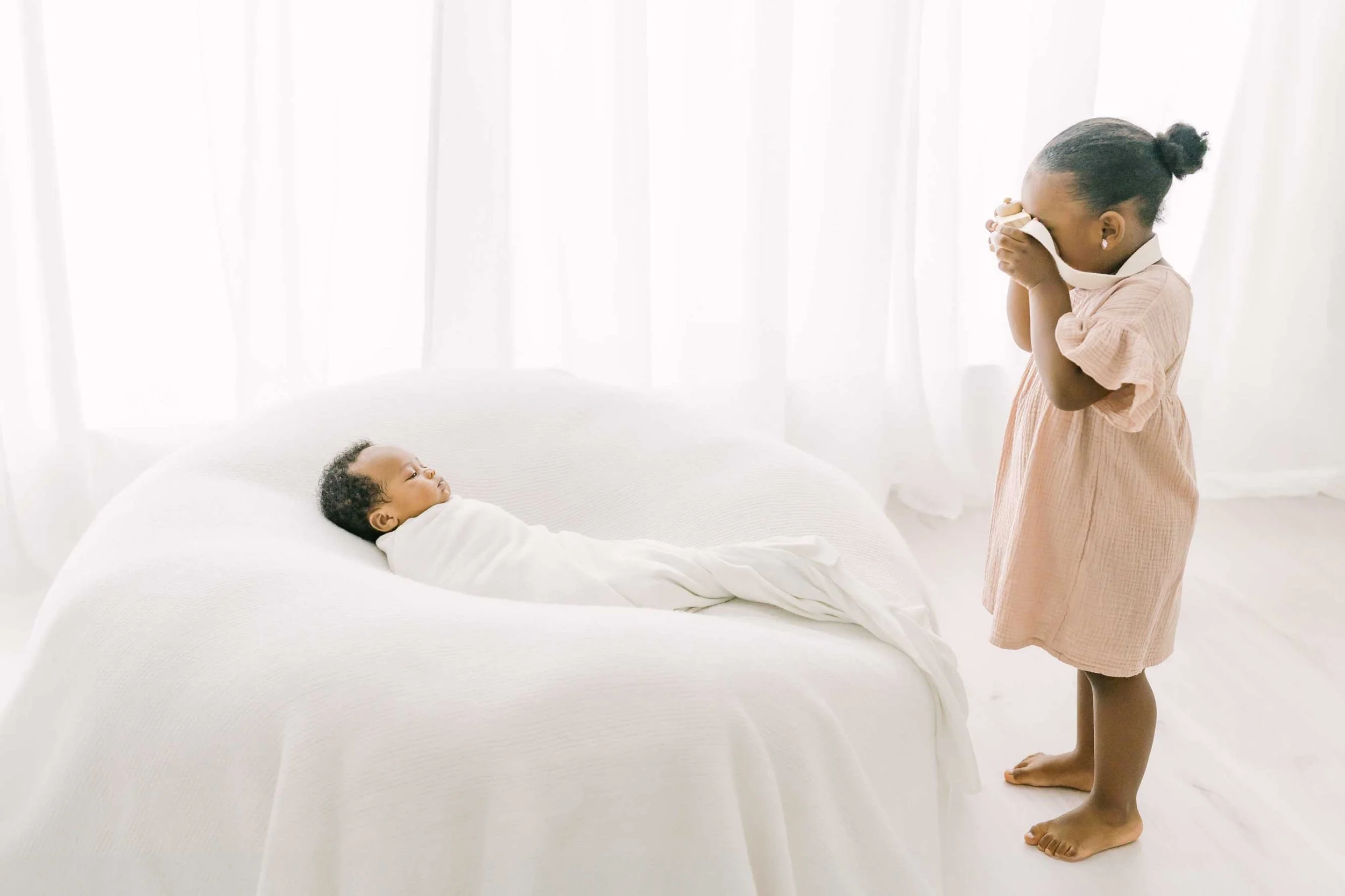 Behind the Scenes: A Day in the Life of a Newborn Photoshoot ...