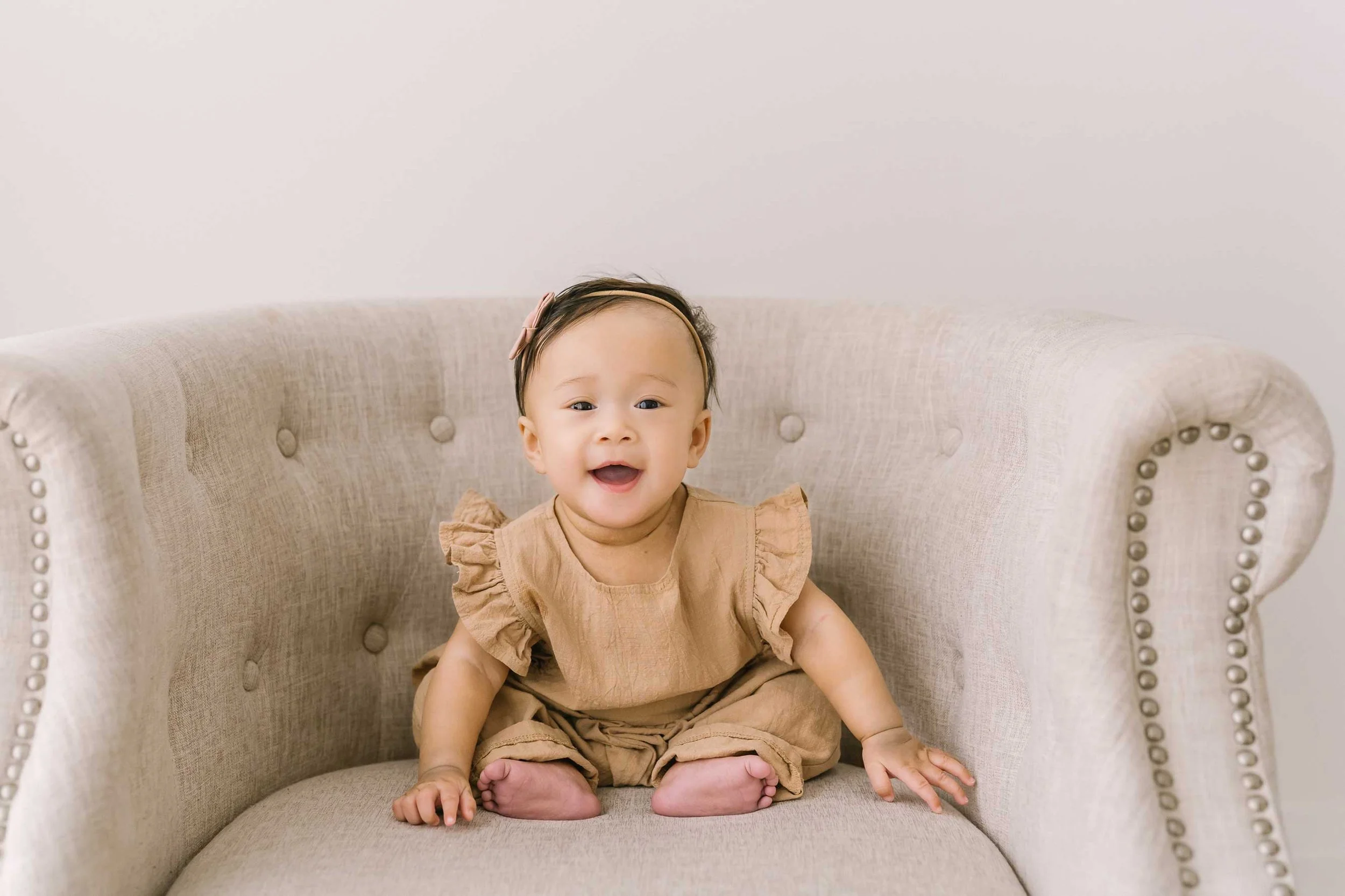 Why 6 Months Is the Perfect Time for a Baby Photoshoot - Reflections by ...