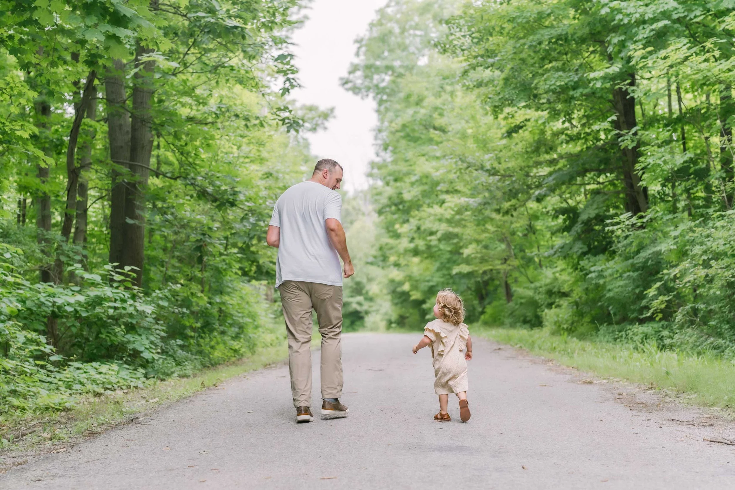 What Makes the Perfect Spot for Outdoor Family Photos in Niagara ...