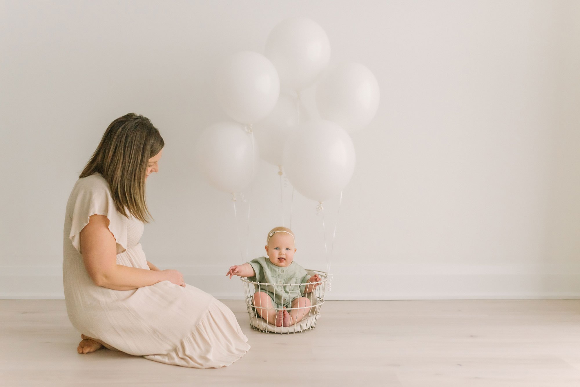 Why Mommy and Me Six Month Baby Milestone Sessions are The Best ...