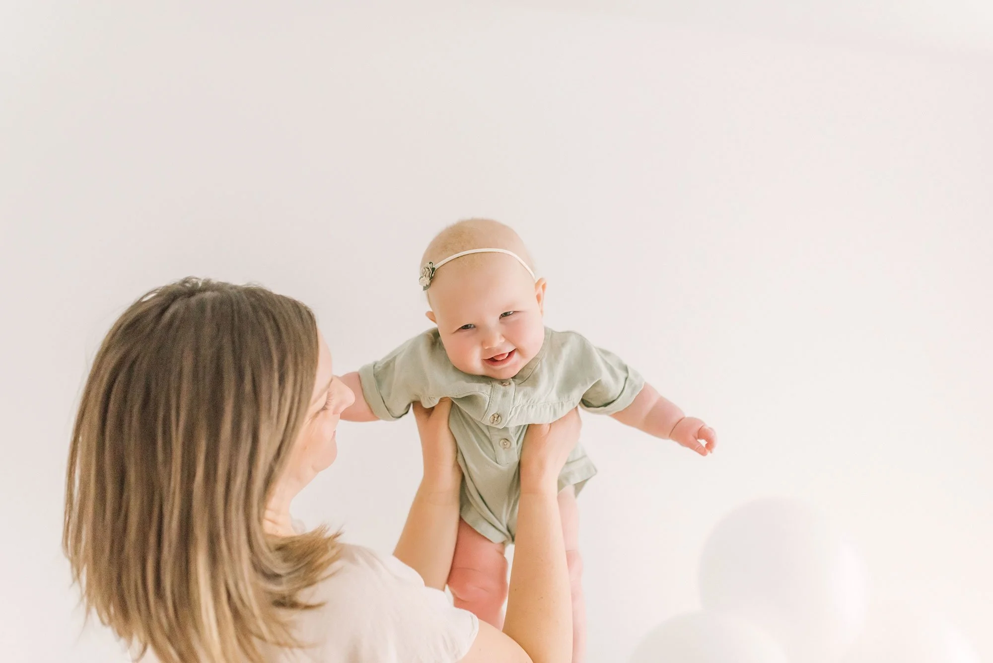 Why Mommy and Me Six Month Baby Milestone Sessions are The Best ...