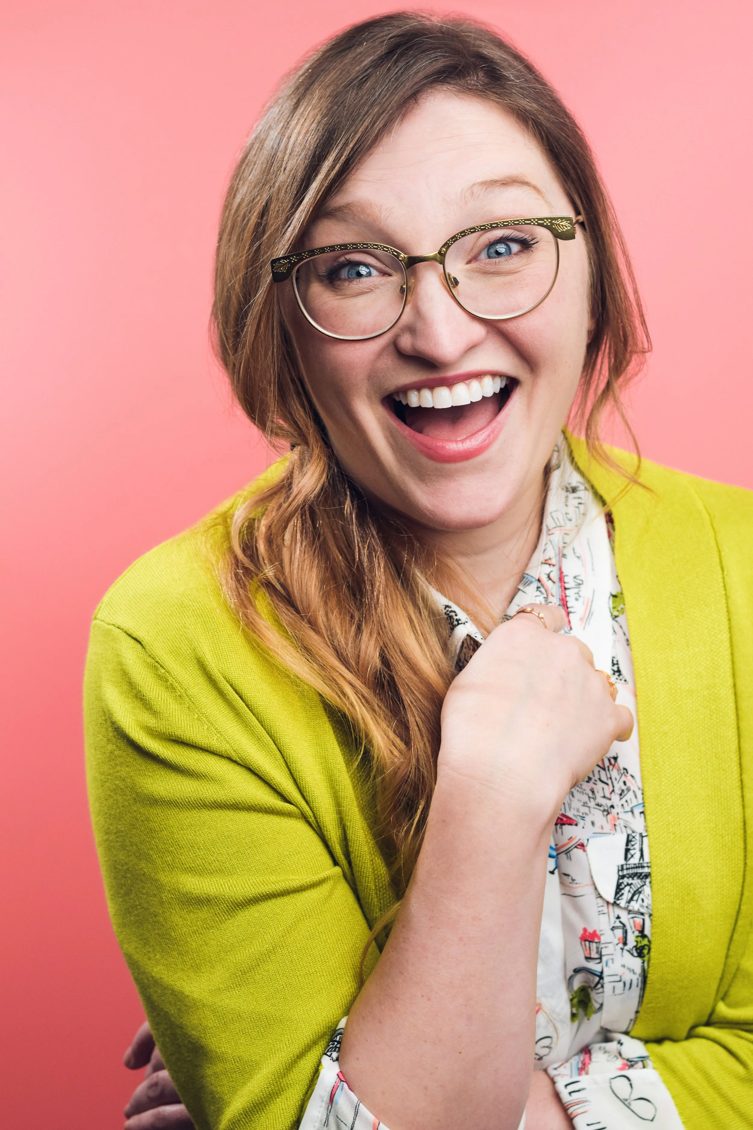 Katy Frame's Instagram, Twitter & Facebook on IDCrawl