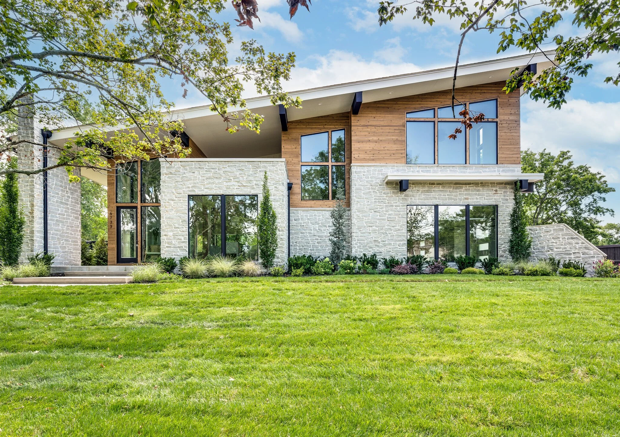 Houses designed to inspire. Details created to last. | August House Co.