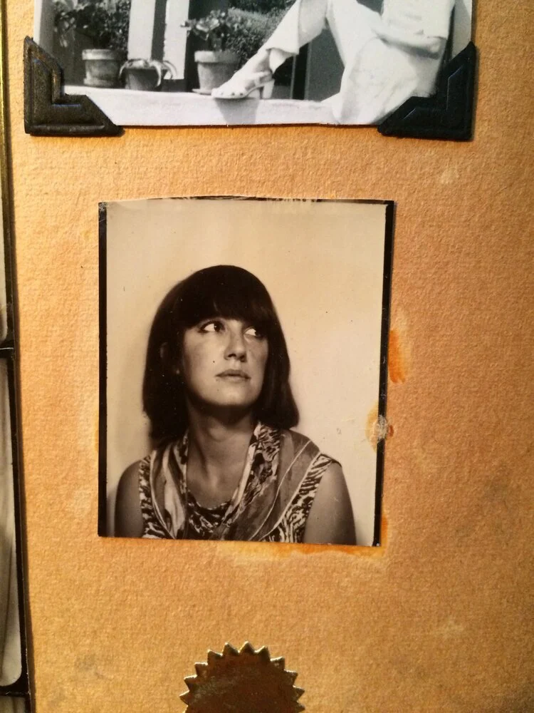 Linked In: 5 Questions w/Eve Babitz & Instagram Sans Likes — DNAMAG