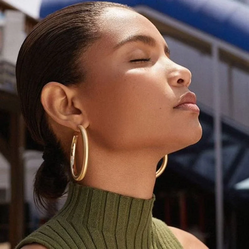 How To Look Like a Sade Video — DNAMAG