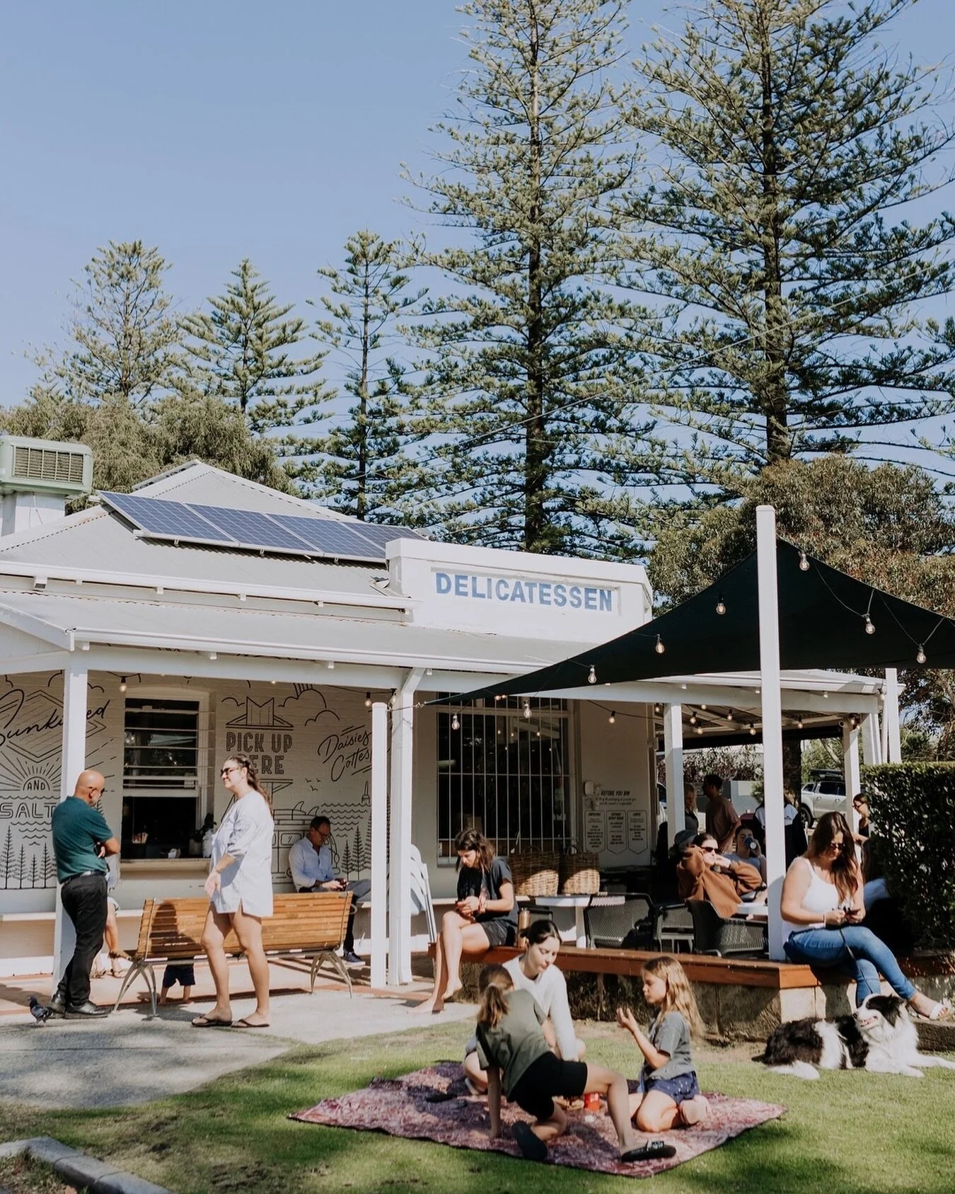 Daisies Cottesloe | Iconic Cafe, Deli & Corner Store