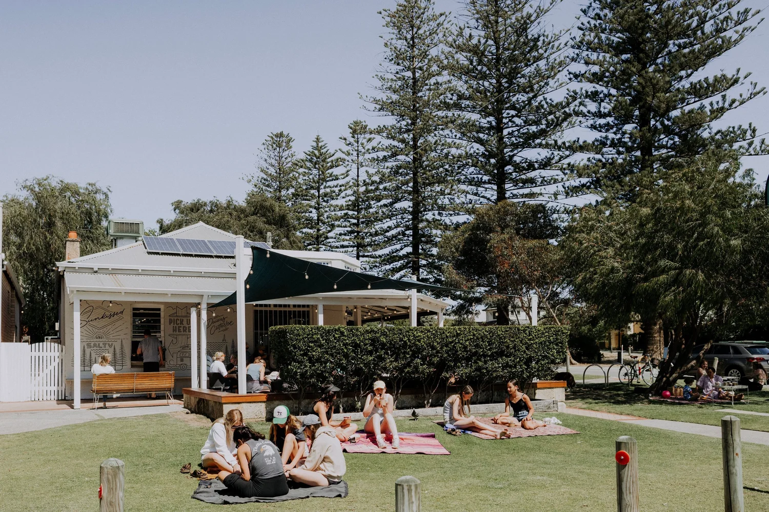 Daisies Cottesloe Cafe | Gallery