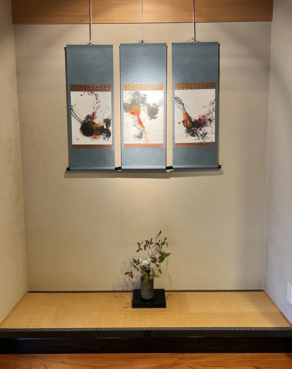 Bizen and Black ink Hiroyuki Matsui / Ayumi Bizen pottery and Japanese black ink painting ...