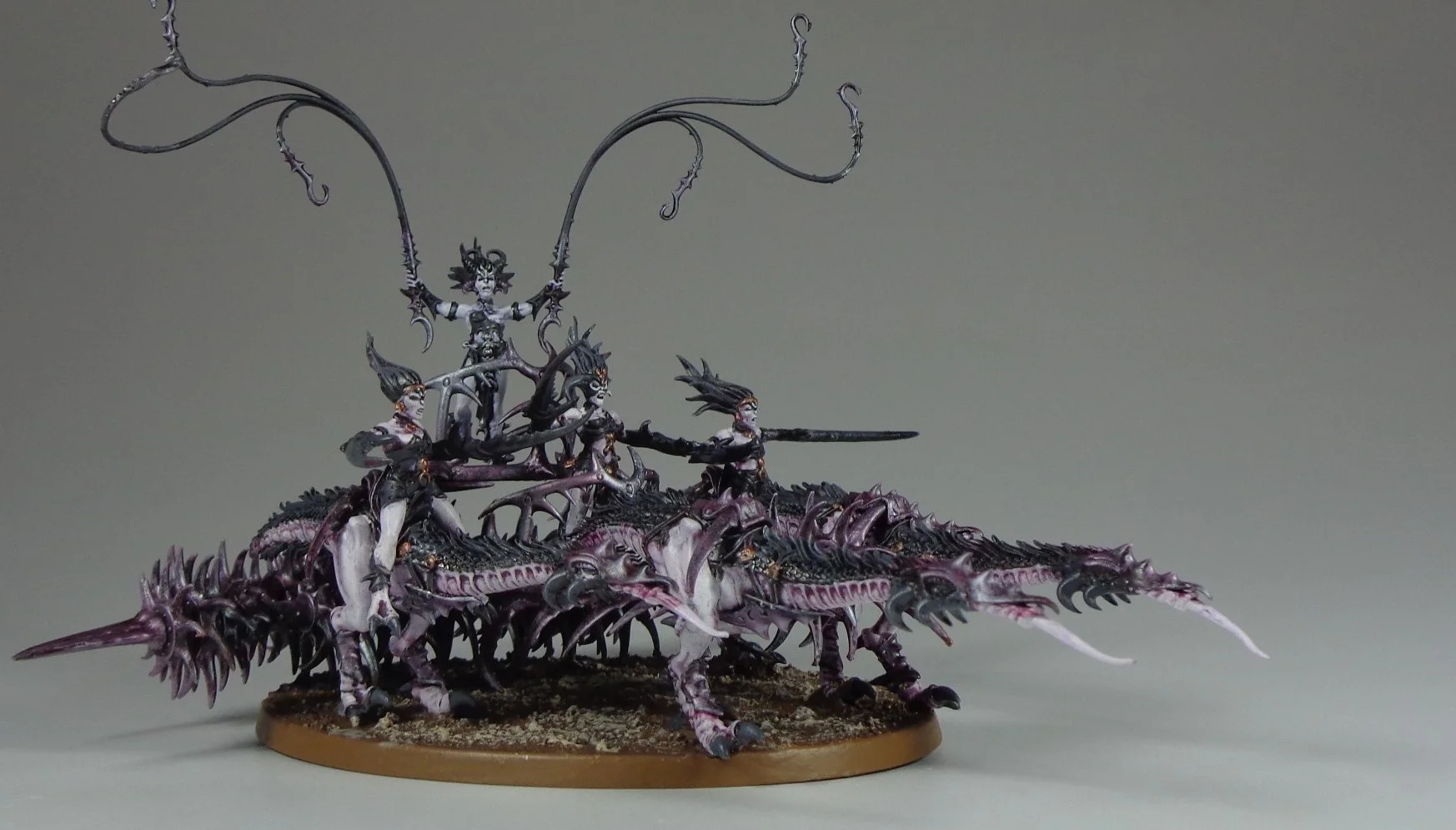 GW's New Slaanesh Daemons, Painted — Paintedfigs Miniature Painting Service