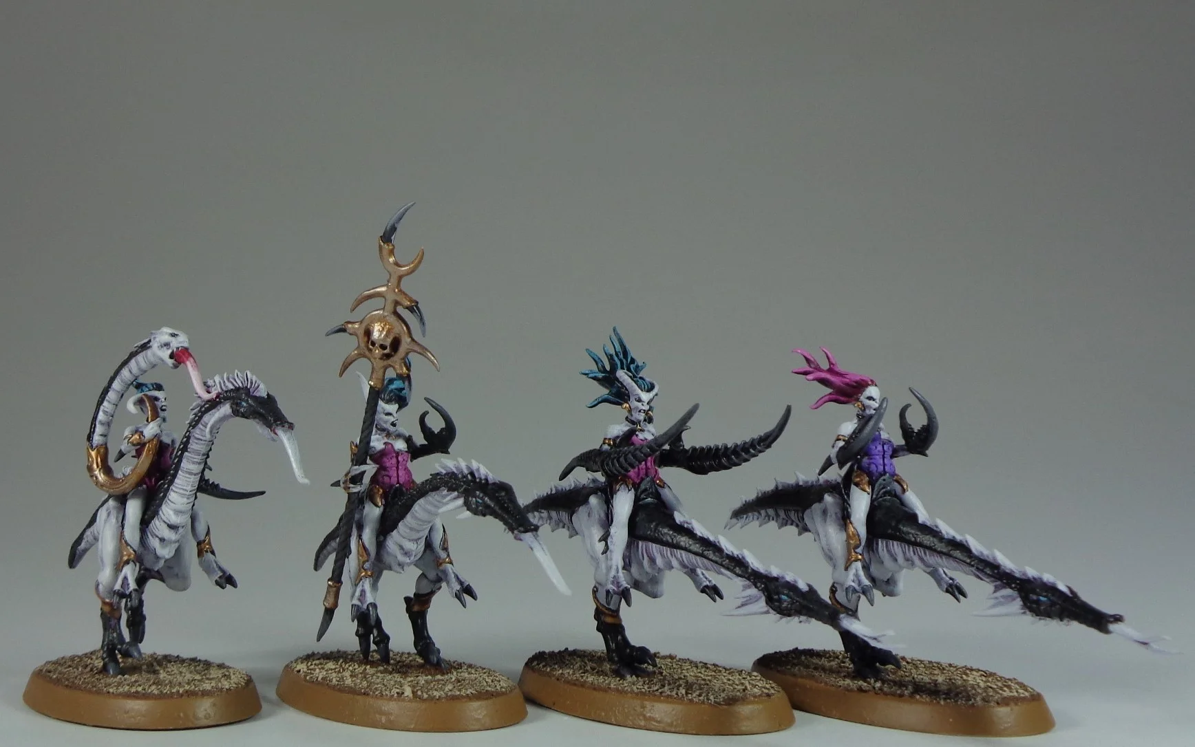 GW's New Slaanesh Daemons, Painted — Paintedfigs Miniature Painting Service