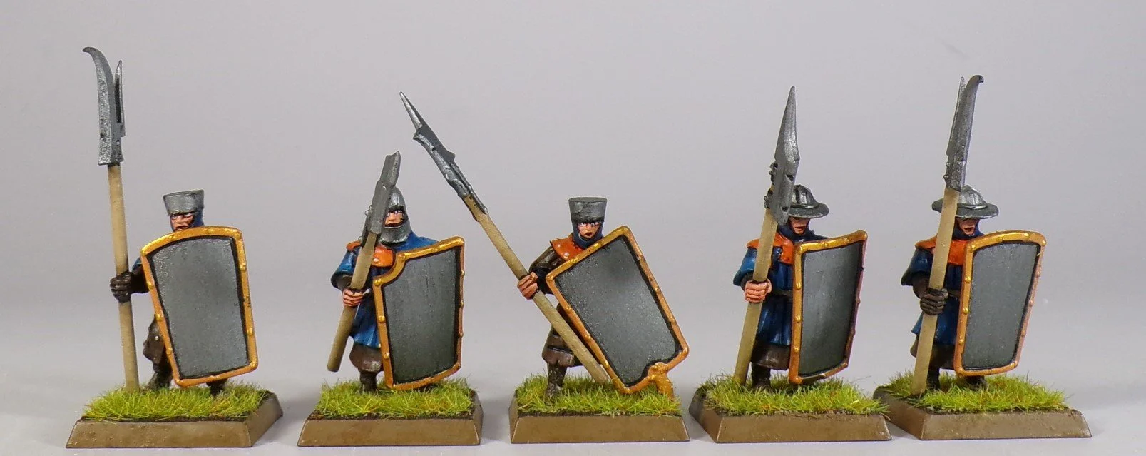 A Bretonnian Army Returns to the Warhammer Old World — Paintedfigs ...