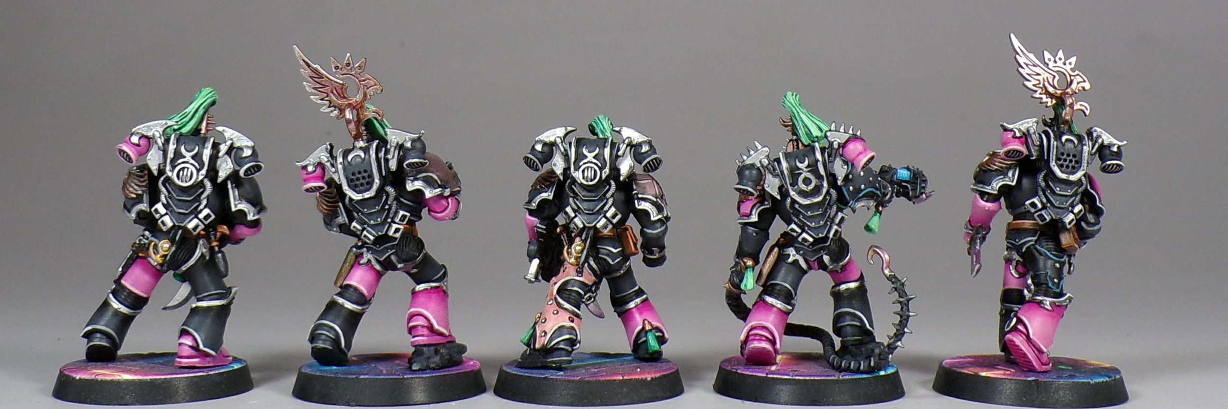 40k Champions of Slaanesh Box Set fully painted to life as Emperor's ...