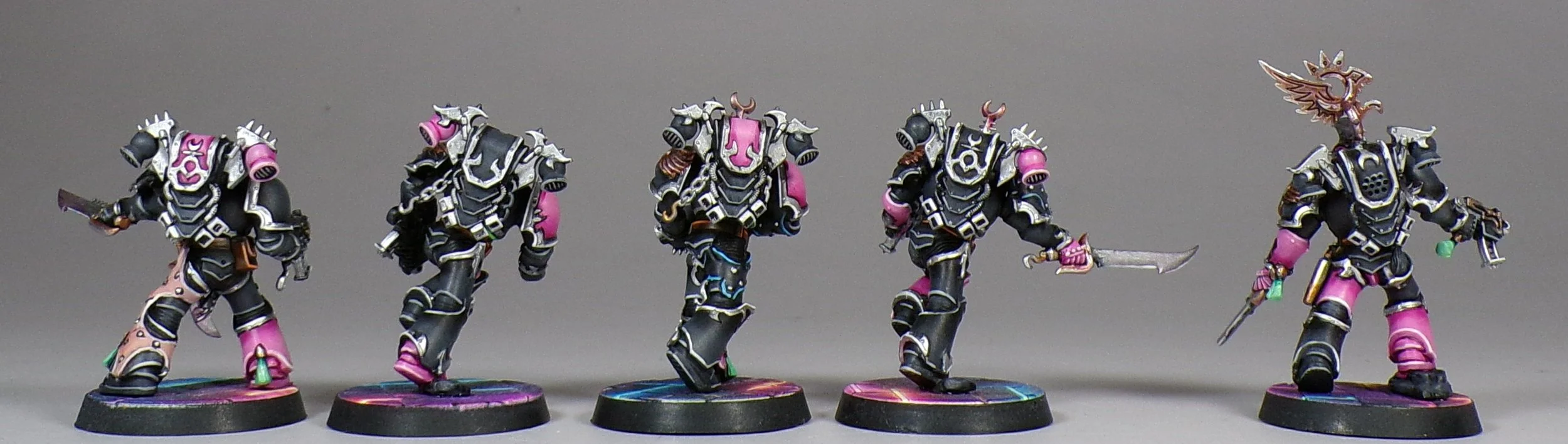 40k Champions of Slaanesh Box Set fully painted to life as Emperor's ...