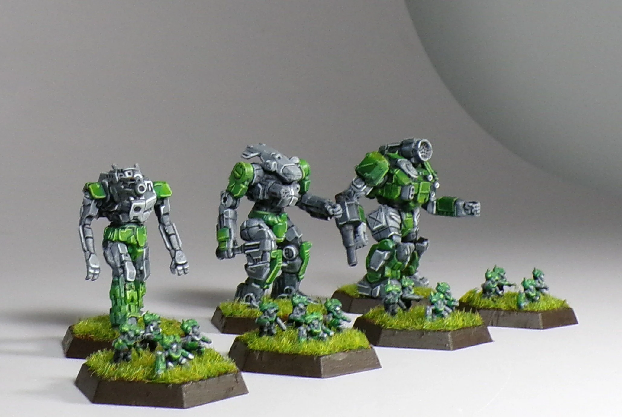 Battletech: Minis painted up in the Eridani Light Horse faction colors ...