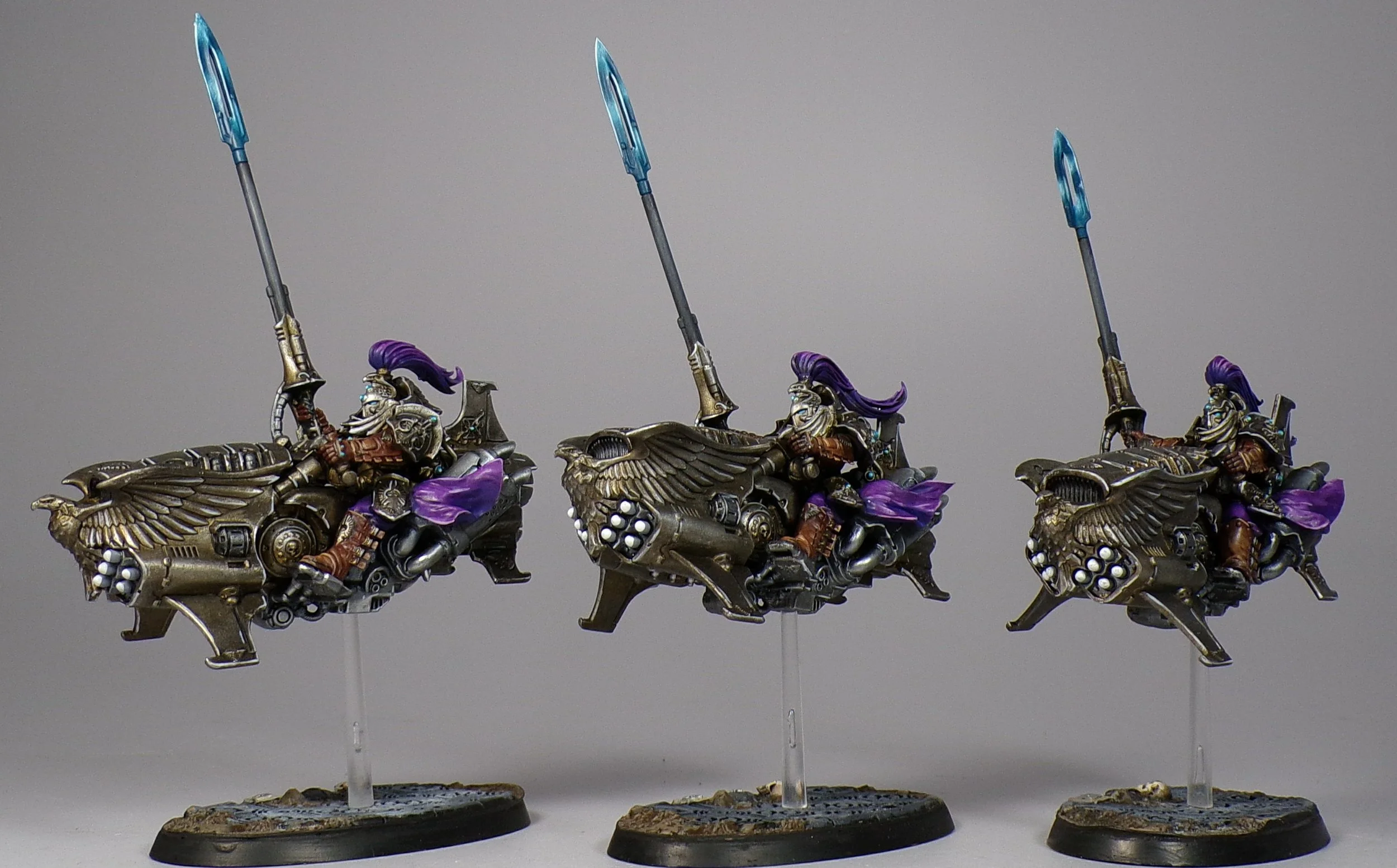 40k: We Painted Brass and Deep Purple Custodes with NMM Blue Blades ...