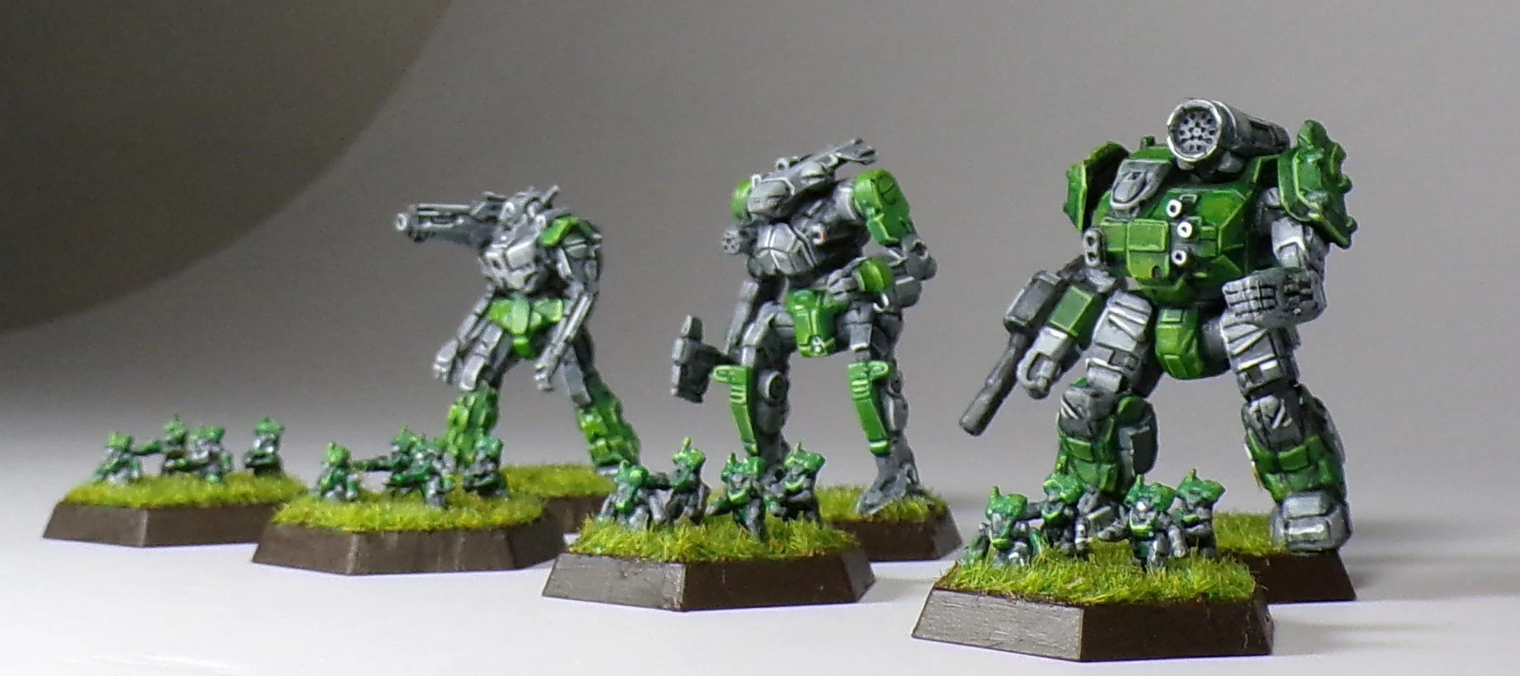 Battletech: Minis painted up in the Eridani Light Horse faction colors ...