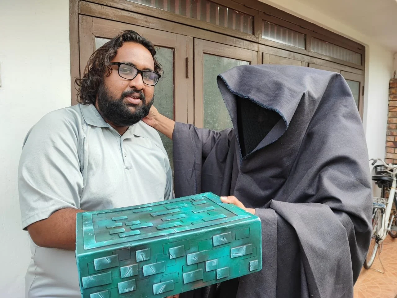 We Built Dune Gom Jabbar Boxes to store these 1985 Revell Ornithopters ...