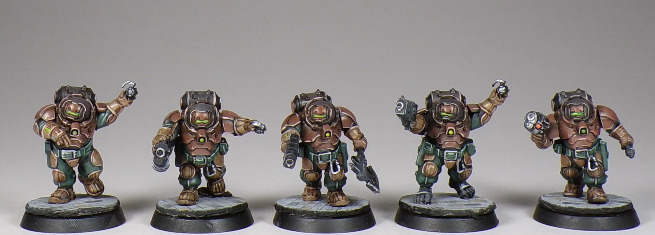 The Leagues of Votann, Painted at Showcase — Paintedfigs Miniature ...