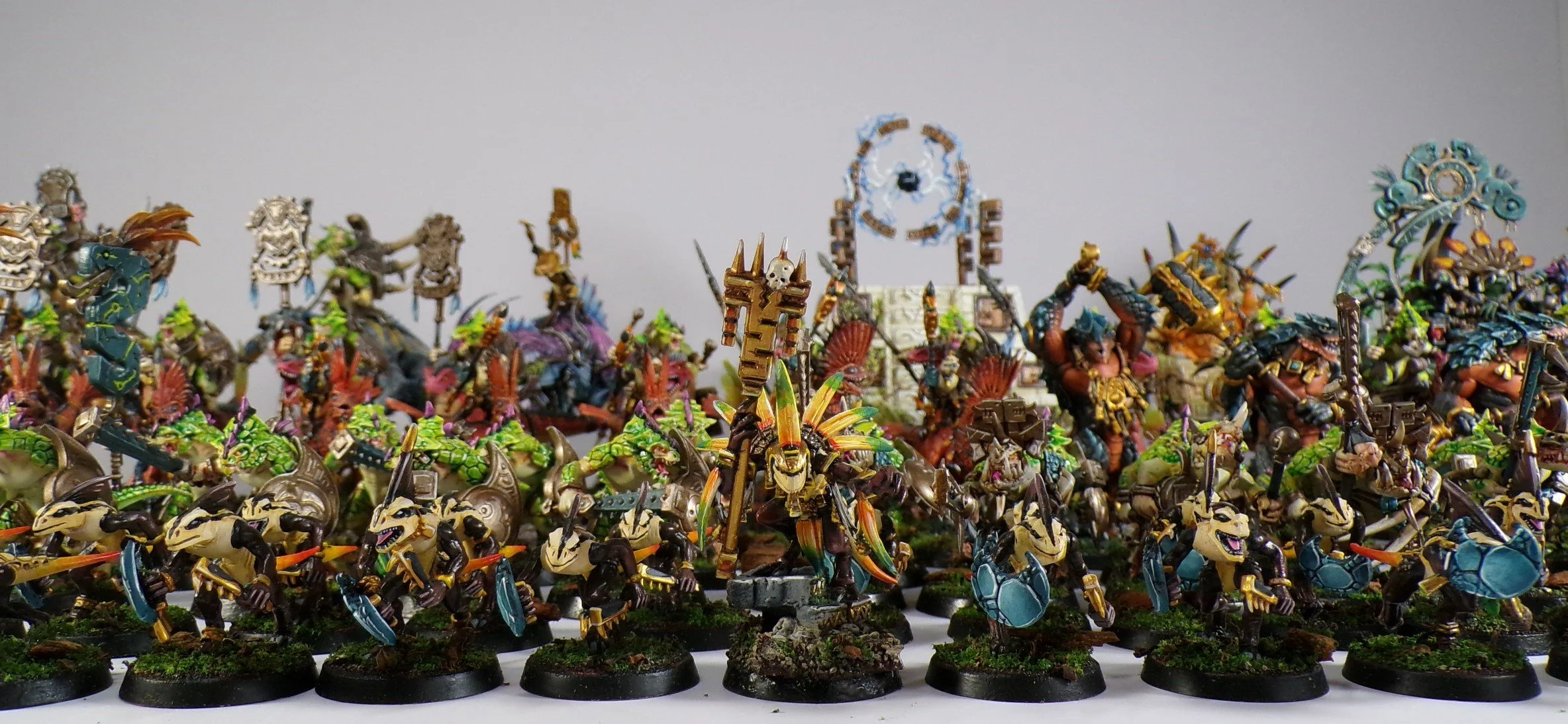 These are the Most Bright And Colorful Seraphon We’ve Ever Painted ...
