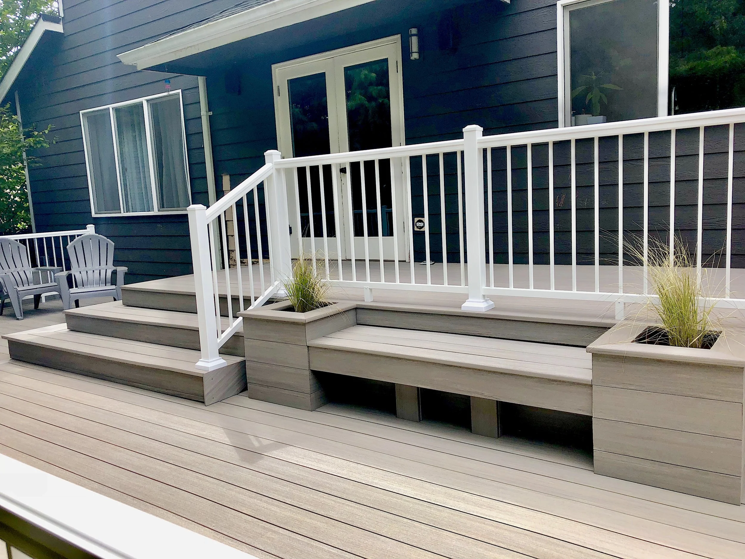 Wight's Deck + Design