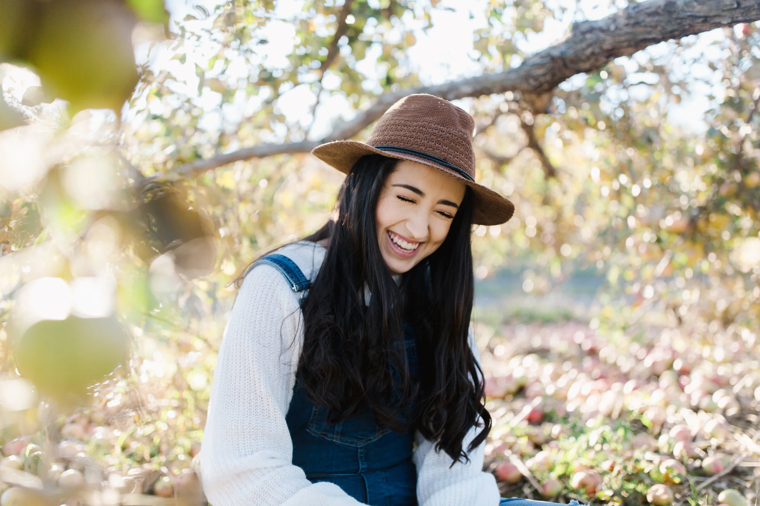 Kelly's Autumn Senior Shoot | Aamodt's Apple Orchard Stillwater MN ...