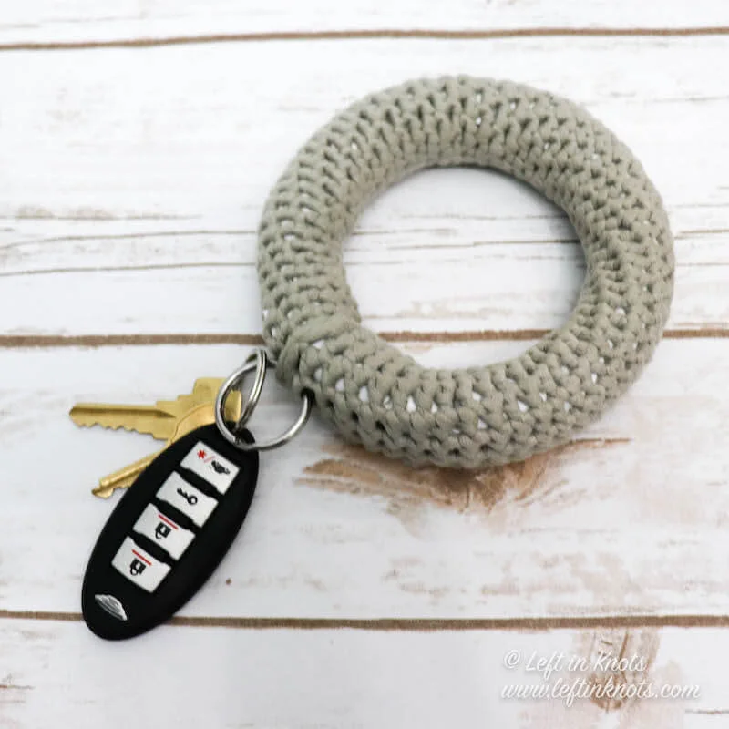 Crochet Bangle Bracelet O Key Ring - Free Pattern — Left in Knots