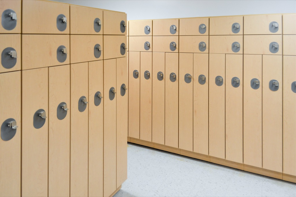 AmCase — Solid Lines