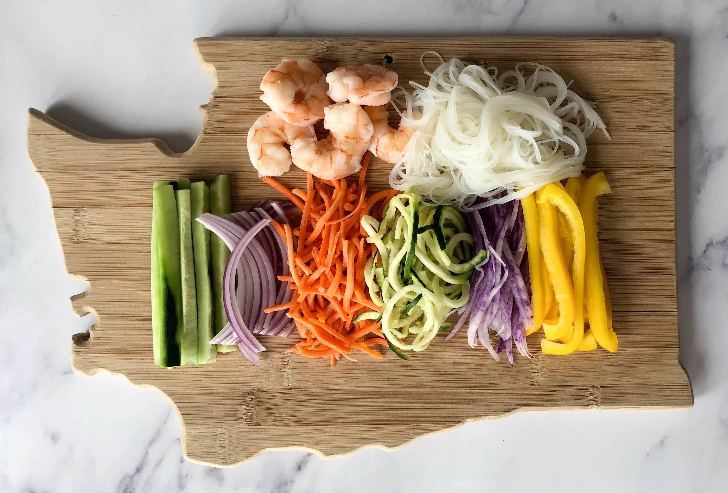 Shrimp & Veggie Spring Rolls with Spicy Gochujang Peanut Sauce — Happy ...