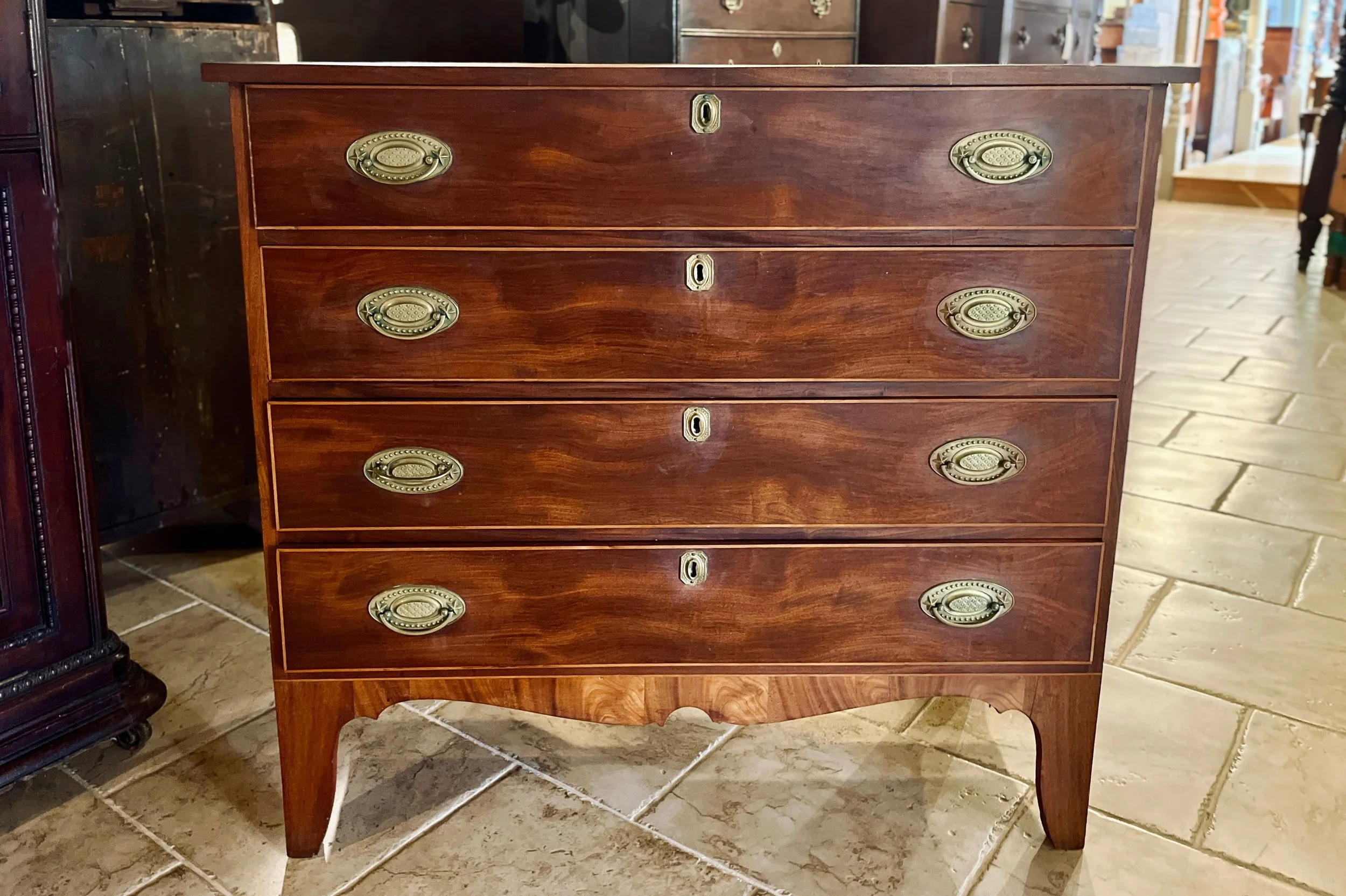 Hepplewhite Straight Front 4 Drawer Chest, Maple Case w/Mahogany Veneer ...