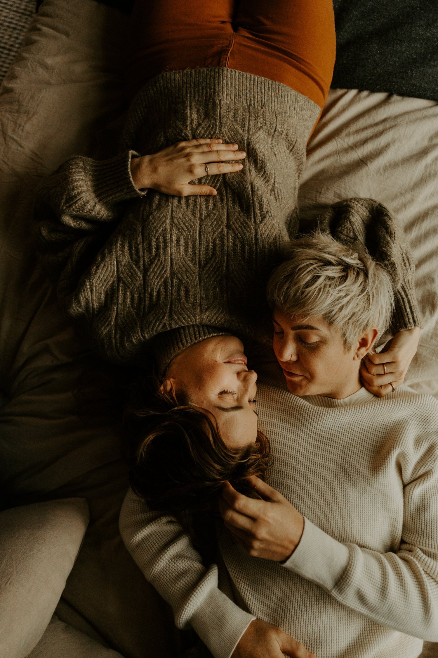 Minimalist Lifestyle Couples Session in Tiny Cabin | PNW Video and ...