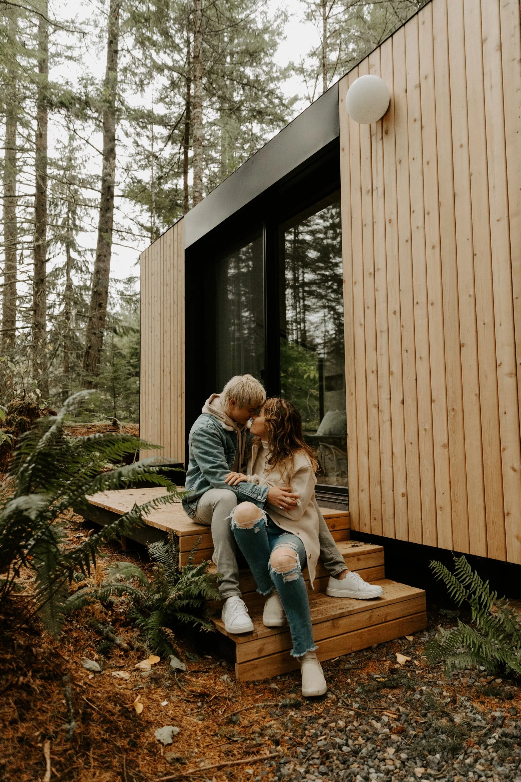 Minimalist Lifestyle Couples Session in Tiny Cabin | PNW Video and ...