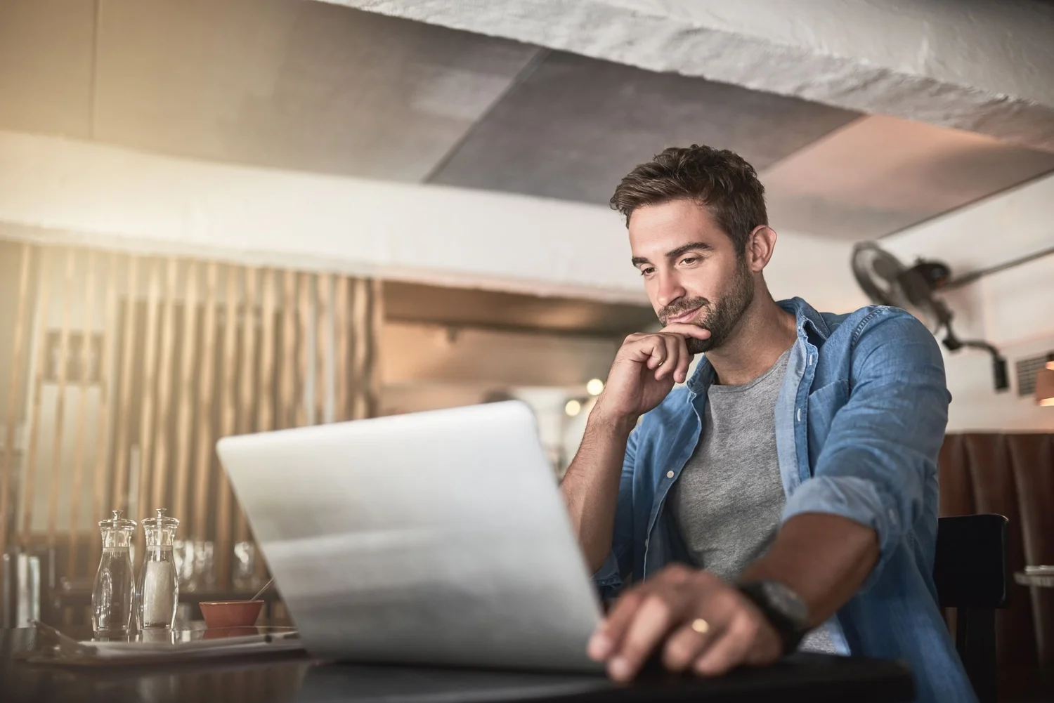 Pros and Cons of Buying a Turn-key Franchise Business — Color Glo ...