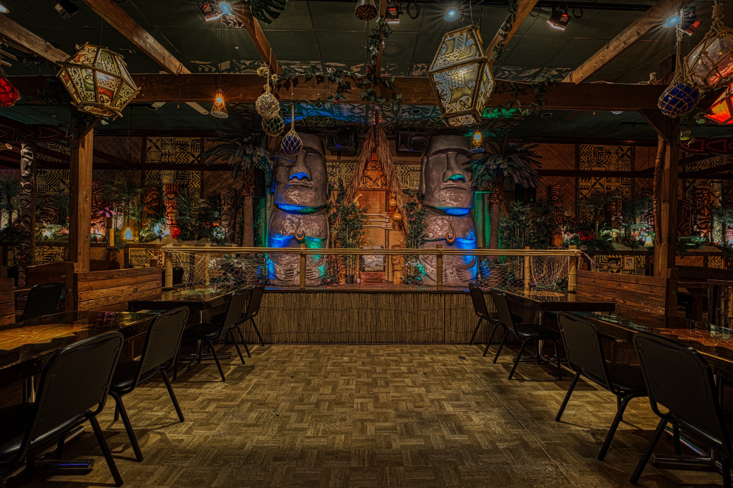Best Hawaiian Restaurant & Tiki Bar In Chicago l Dinner and Show l Luau ...