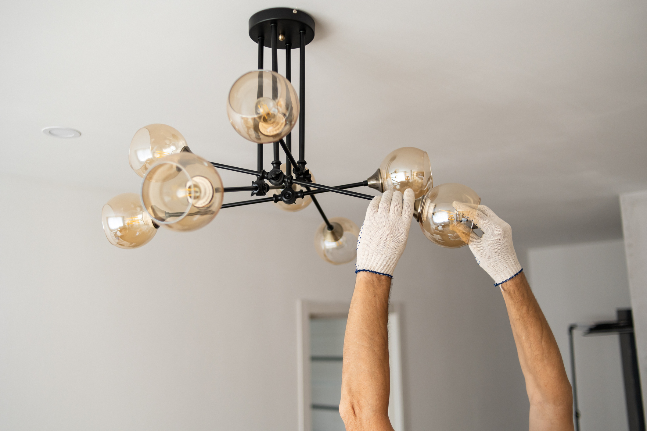 How to Identify Halogen and Xenon Bi-Pin Bulbs — 1000Bulbs Blog